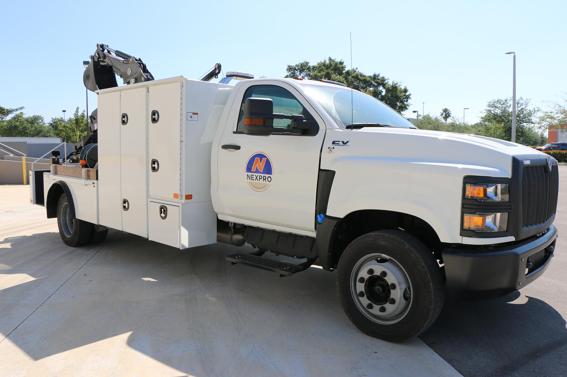 Colossus ST – Nexpro Trucks & Equipment Corp.